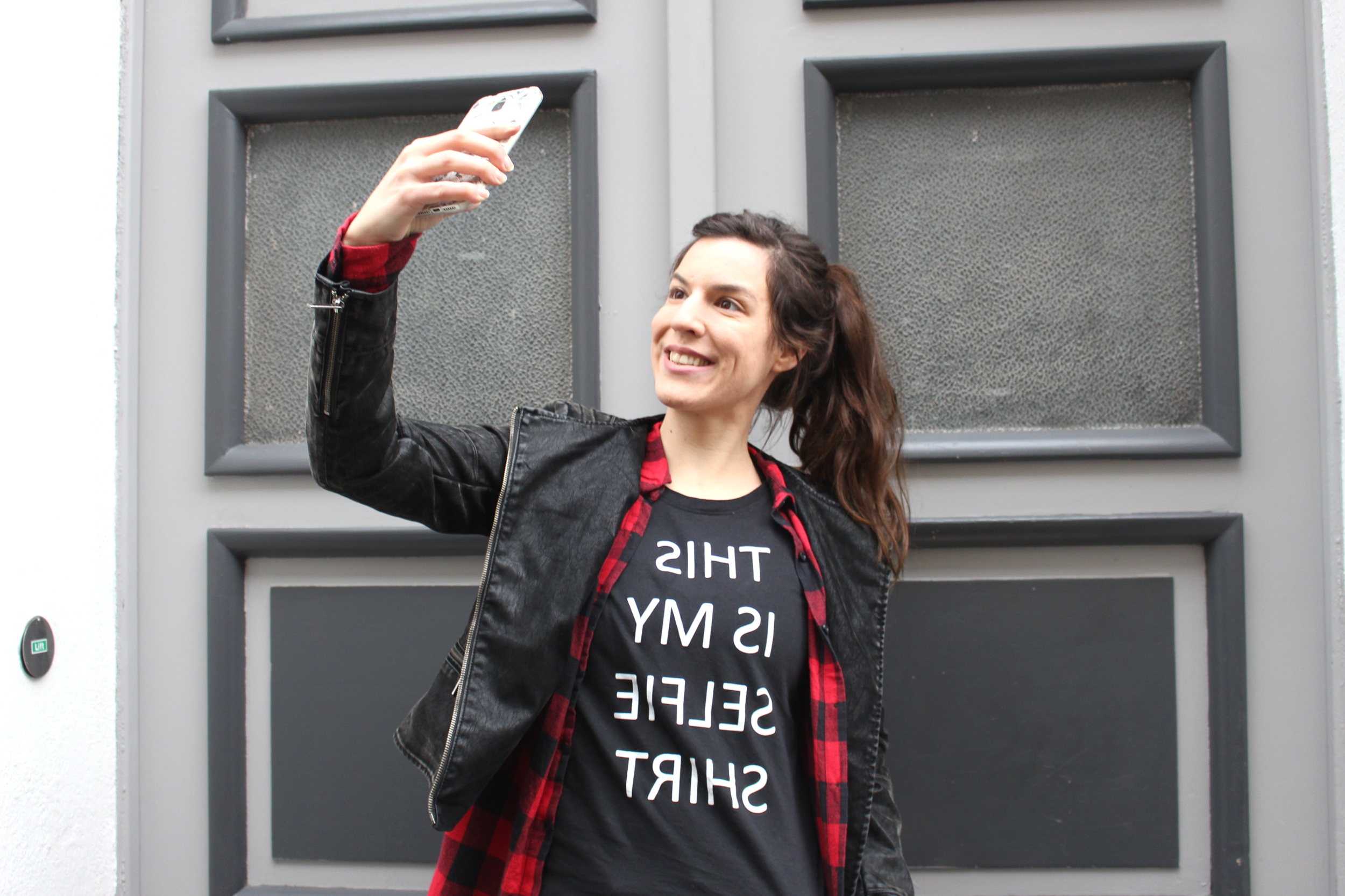 http://www.totallyanna.com/but-first-let-me-take-a-selfie